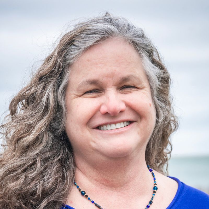 Elizabeth Bennett - Martha's Vineyard Community Foundation